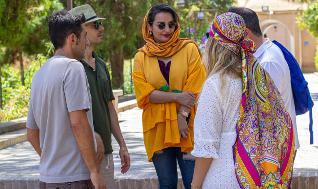 Чаевые в Иране - нужно ли оставлять в отелях и ресторанах ? Блог про Иране IRANMAG